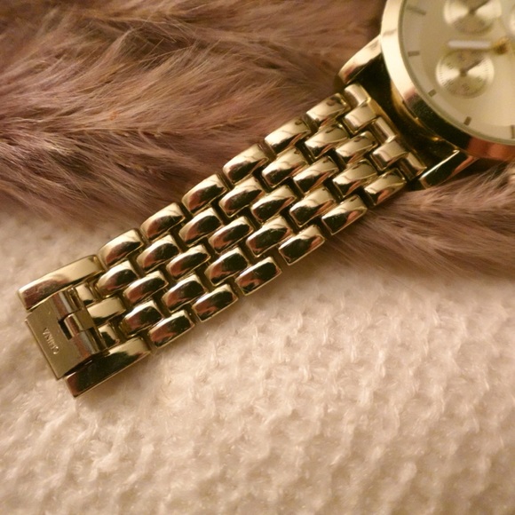 Accessories | Gold Vintage Quartz Link Watch | Poshmark
